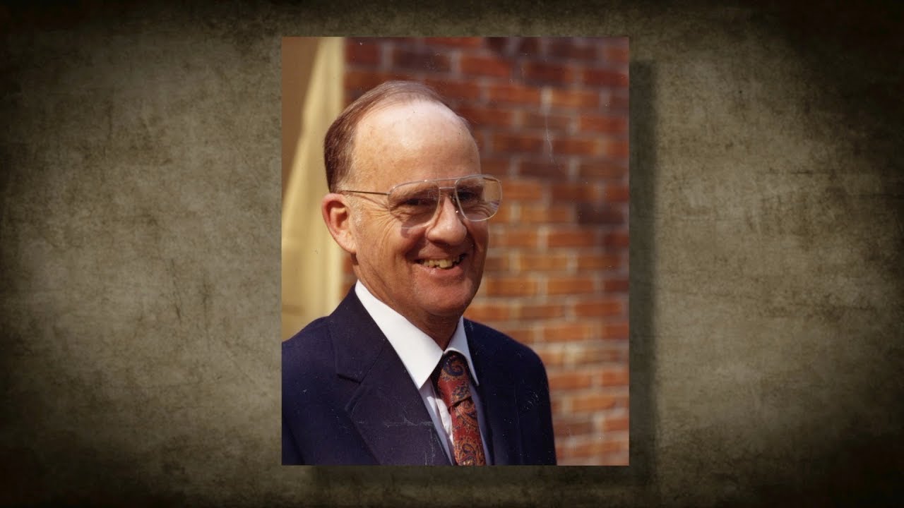 Eugene Sledge | Alabama Legacy Moments